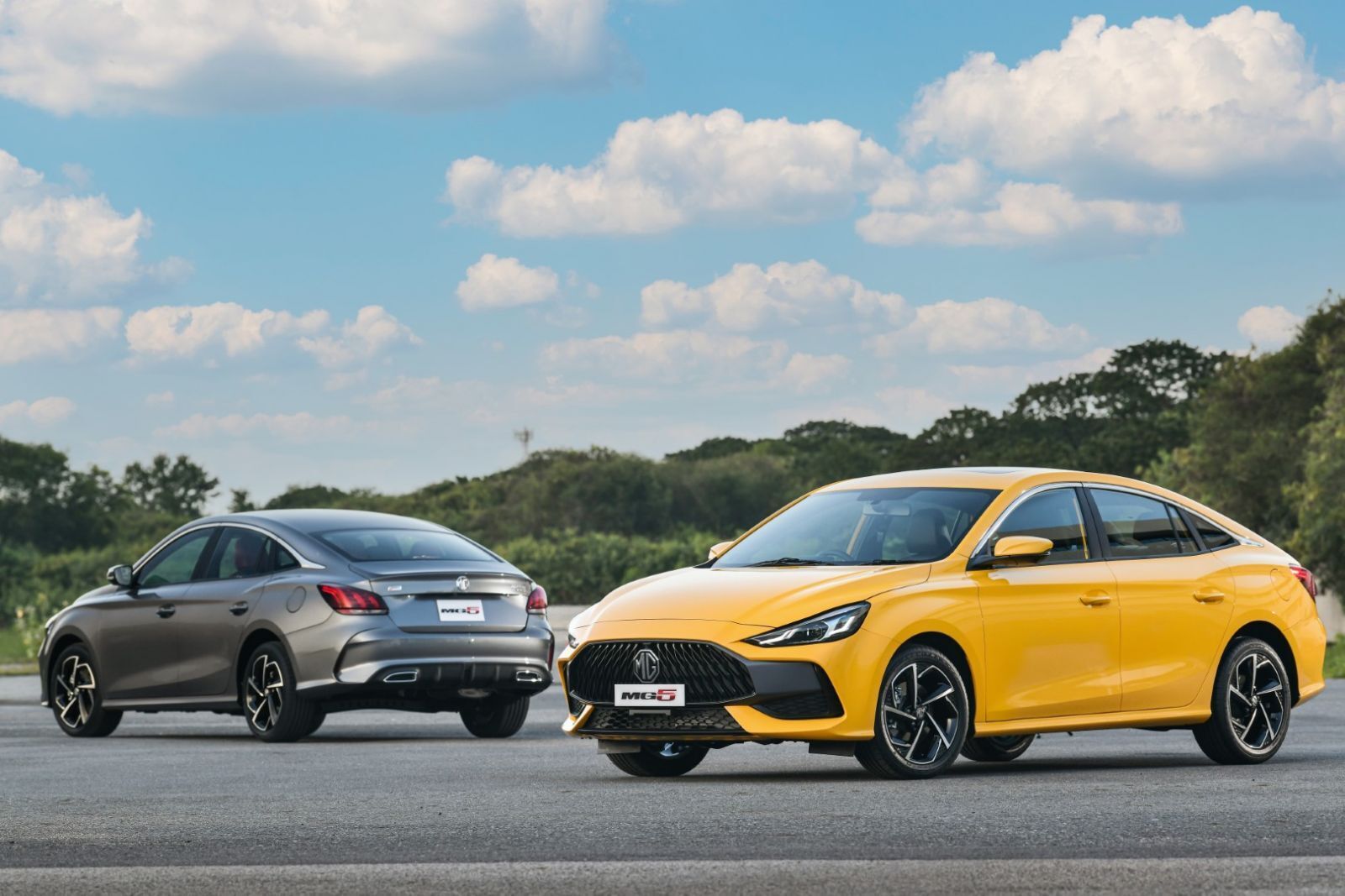 เปิดตัวรถใหม่ MG5 MY2022 ปรับออพชั่น แถมเพิ่มรุ่นย่อยใหม่ D+ เสริมออพชั่นเข้าใกล้ตัวท็อป พร้อม ...